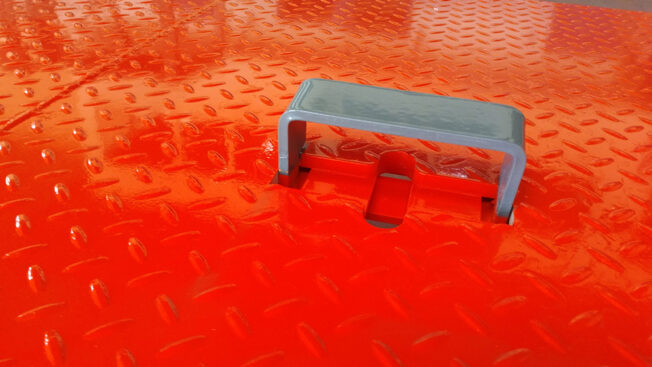 רמפה לפריקת מכולות 9 טון - Agrooz